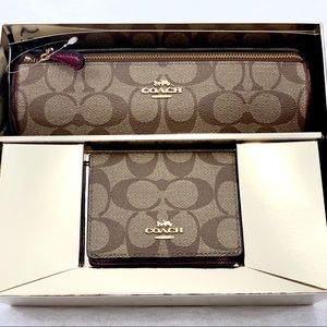 Coach | Accessories | Nwt Coach Makeup Holder Matching Mirror Set ...